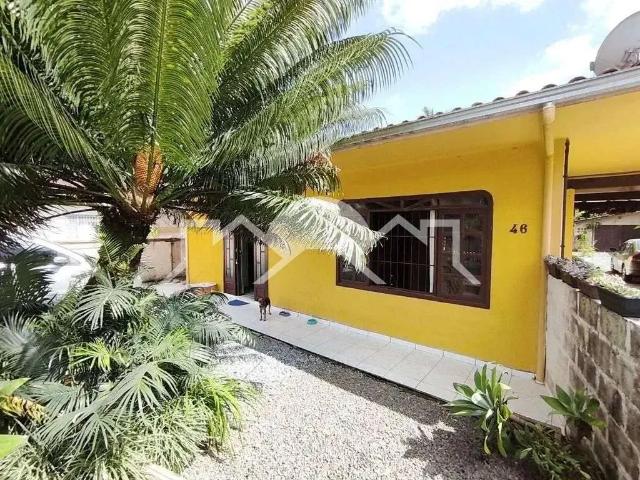 Casa / Sobrado para Venda em Joinville/SC João Costa 4 Quartos