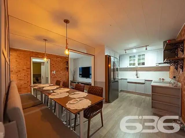 Casa / Sobrado para Venda em Joinville/SC João Costa 4 Quartos