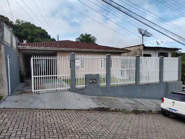 Casa / Sobrado para Venda em Joinville/SC João Costa 4 Quartos
