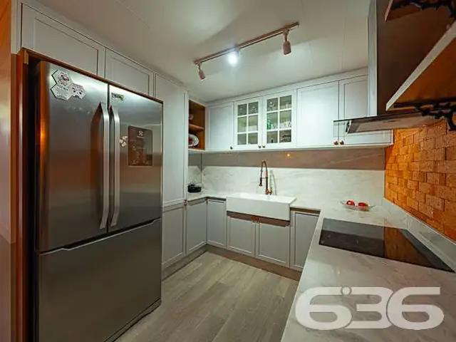 Casa / Sobrado para Venda em Joinville/SC João Costa 4 Quartos