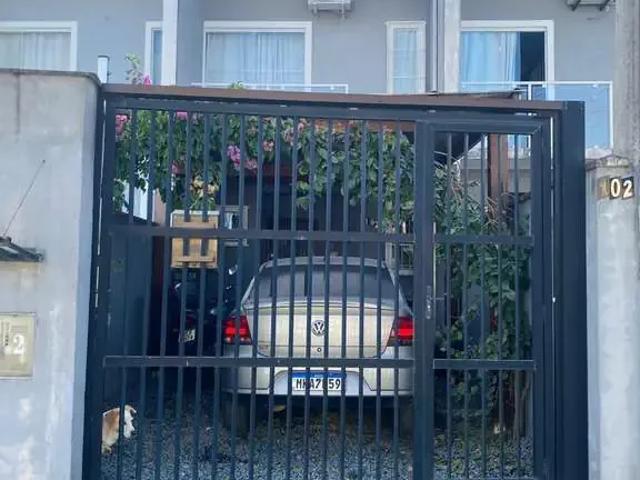 Casa / Sobrado para Venda em Joinville/SC Morro do Meio 2 Quartos