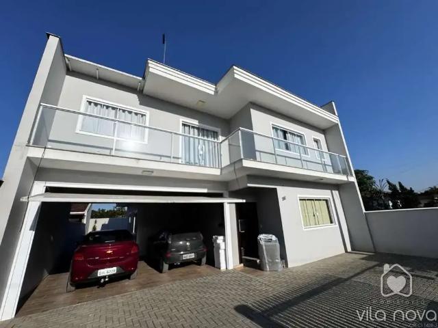 Casa / Sobrado para Venda em Joinville/SC Morro do Meio 3 Quartos