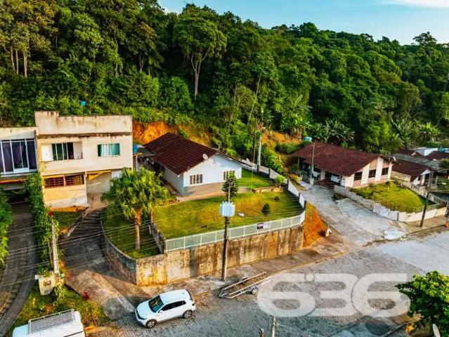Casa / Sobrado para Venda em Joinville/SC Nova Brasília 2 Quartos
