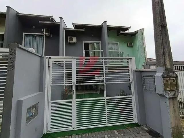Casa / Sobrado para Venda em Joinville/SC Nova Brasília 3 Quartos