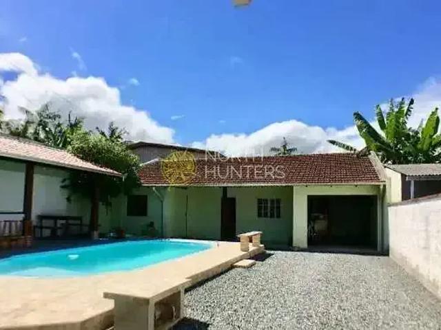 Casa / Sobrado para Venda em Joinville/SC Nova Brasília 4 Quartos