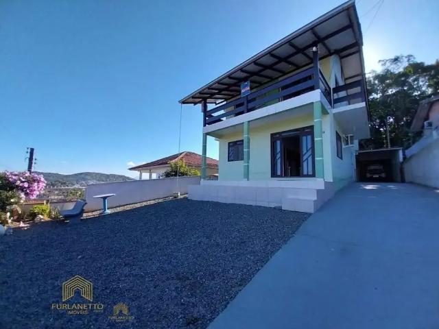 Casa / Sobrado para Venda em Joinville/SC Paranaguamirim 4 Quartos