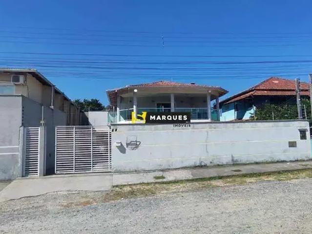 Casa / Sobrado para Venda em Joinville/SC Paranaguamirim 4 Quartos