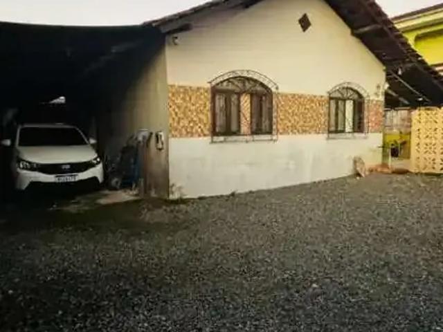 Casa / Sobrado para Venda em Joinville/SC Paranaguamirim 4 Quartos