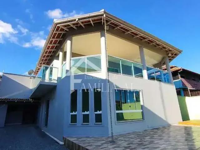 Casa / Sobrado para Venda em Joinville/SC Paranaguamirim 5 Quartos