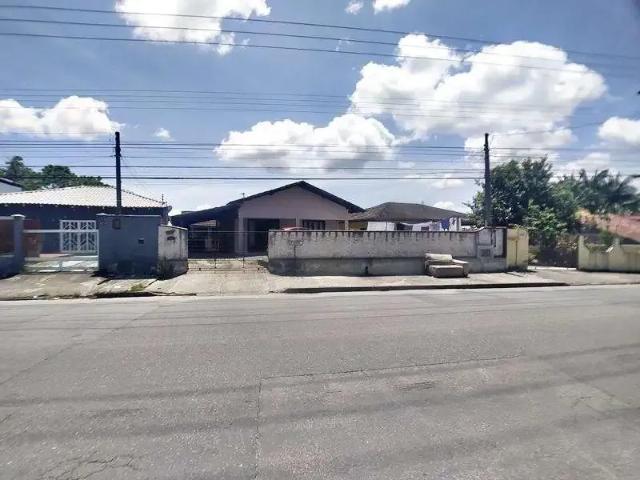 Casa / Sobrado para Venda em Joinville/SC Paranaguamirim 2 Quartos