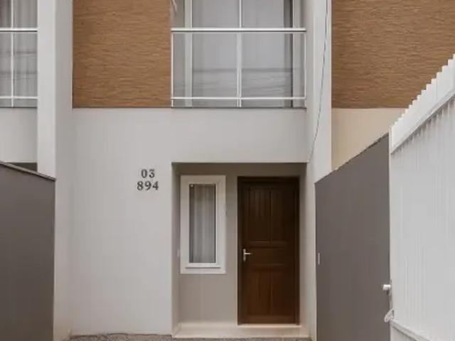 Casa / Sobrado para Venda em Joinville/SC Paranaguamirim 2 Quartos