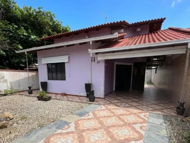 Casa / Sobrado para Venda em Joinville/SC Paranaguamirim 2 Quartos