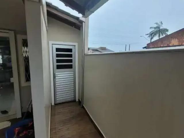 Casa / Sobrado para Venda em Joinville/SC Paranaguamirim 2 Quartos