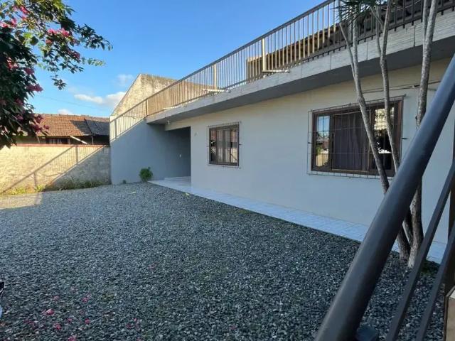 Casa / Sobrado para Venda em Joinville/SC Paranaguamirim 2 Quartos