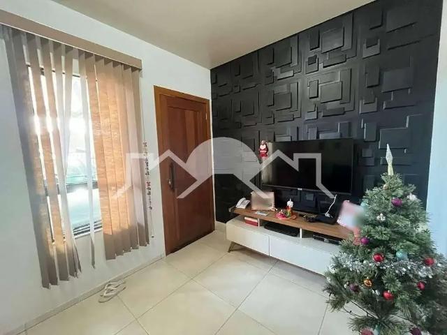 Casa / Sobrado para Venda em Joinville/SC Paranaguamirim 2 Quartos