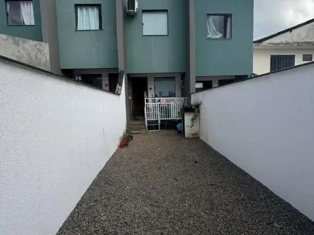 Casa / Sobrado para Venda em Joinville/SC Paranaguamirim 2 Quartos