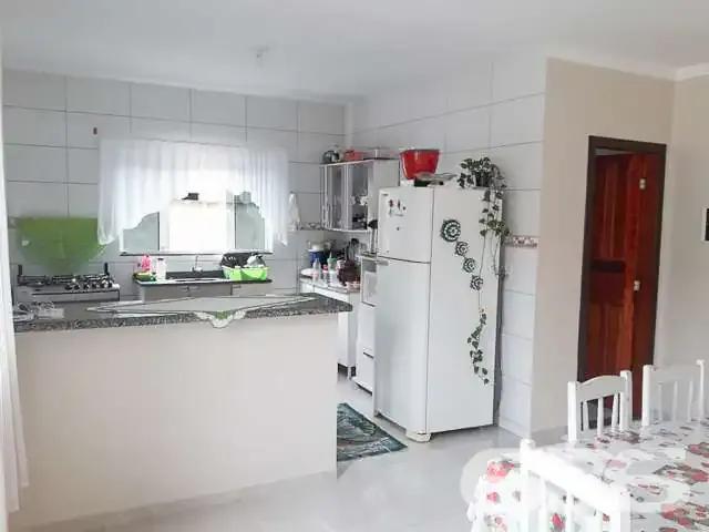 Casa / Sobrado para Venda em Joinville/SC Paranaguamirim 3 Quartos