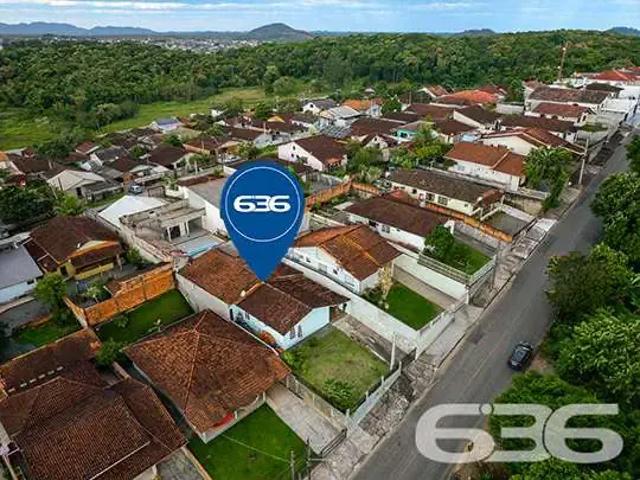 Casa / Sobrado para Venda em Joinville/SC Paranaguamirim 3 Quartos