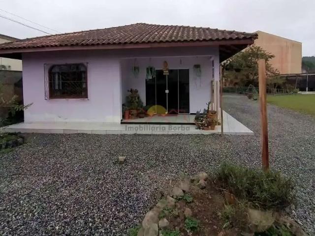Casa / Sobrado para Venda em Joinville/SC Paranaguamirim 3 Quartos