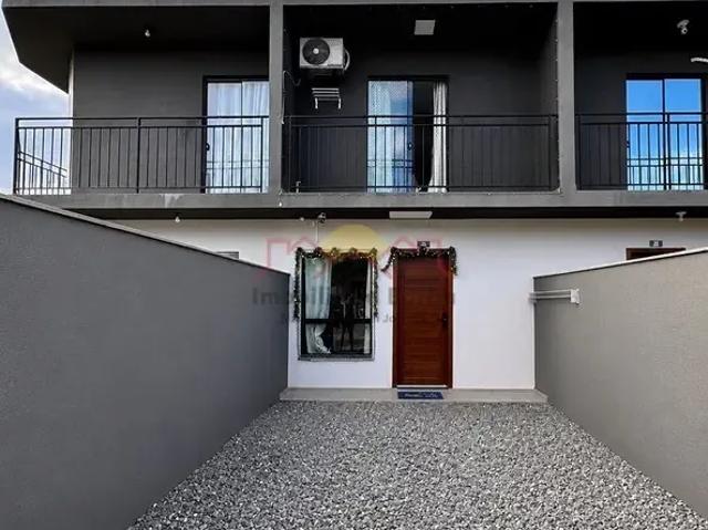 Casa / Sobrado para Venda em Joinville/SC Parque Guarani 2 Quartos