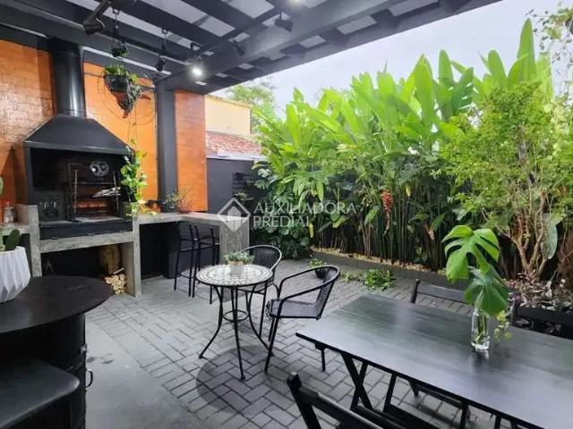 Casa / Sobrado para Venda em Joinville/SC Petrópolis 2 Quartos