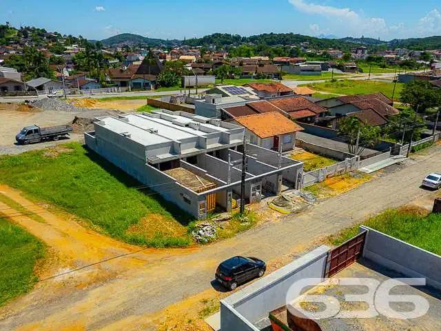 Casa / Sobrado para Venda em Joinville/SC Petrópolis 2 Quartos