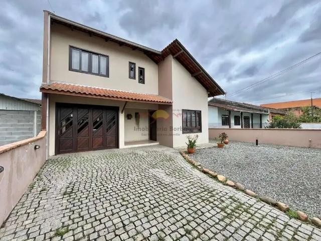 Casa / Sobrado para Venda em Joinville/SC Petrópolis 3 Quartos