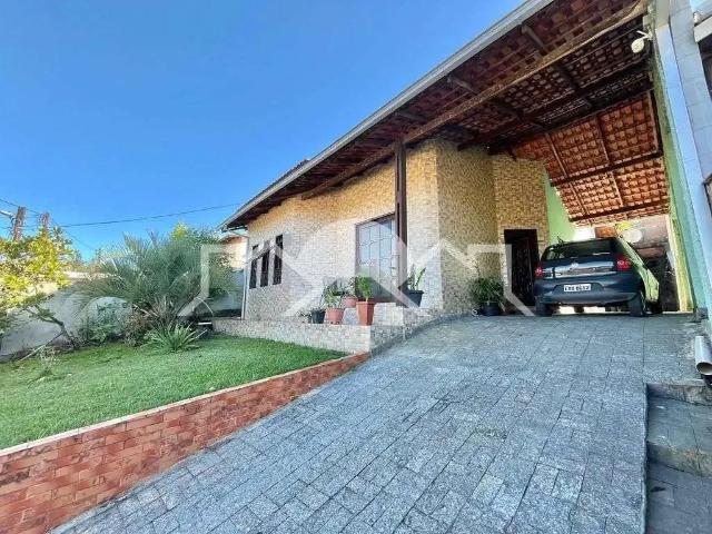 Casa / Sobrado para Venda em Joinville/SC Petrópolis 3 Quartos