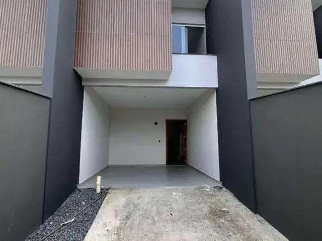 Casa / Sobrado para Venda em Joinville/SC Petrópolis 3 Quartos