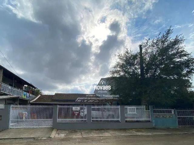 Casa / Sobrado para Venda em Joinville/SC Petrópolis 3 Quartos