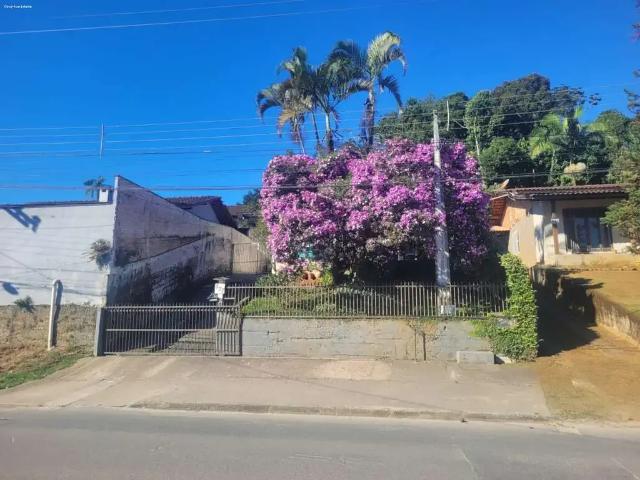Casa / Sobrado para Venda em Joinville/SC Petrópolis 3 Quartos