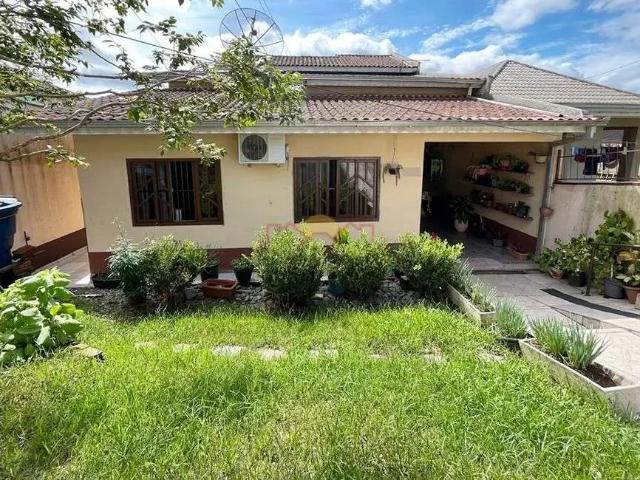 Casa / Sobrado para Venda em Joinville/SC Petrópolis 4 Quartos