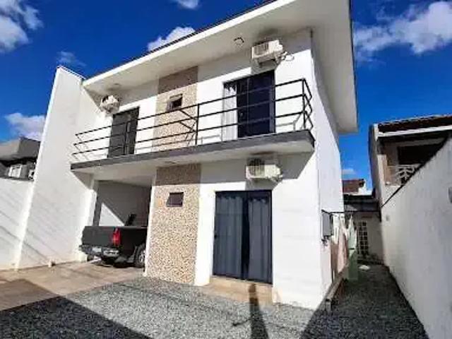 Casa / Sobrado para Venda em Joinville/SC Petrópolis 4 Quartos