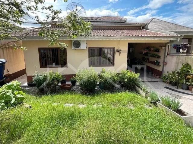 Casa / Sobrado para Venda em Joinville/SC Petrópolis 4 Quartos