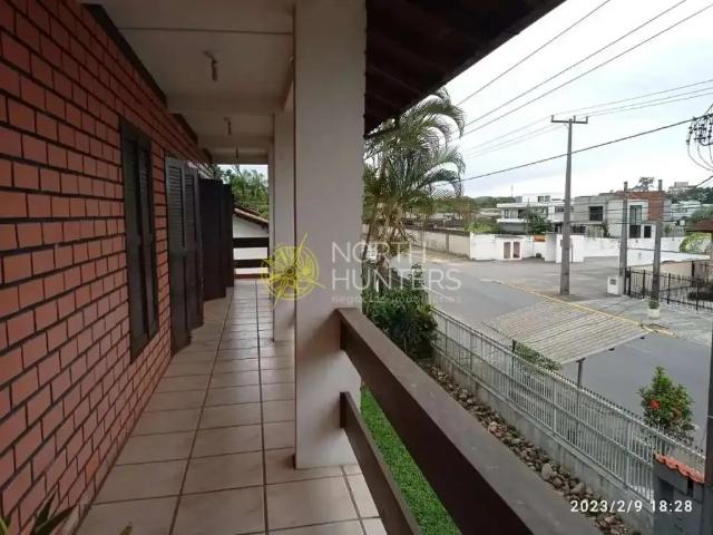 Casa / Sobrado para Venda em Joinville/SC Pirabeiraba 4 Quartos