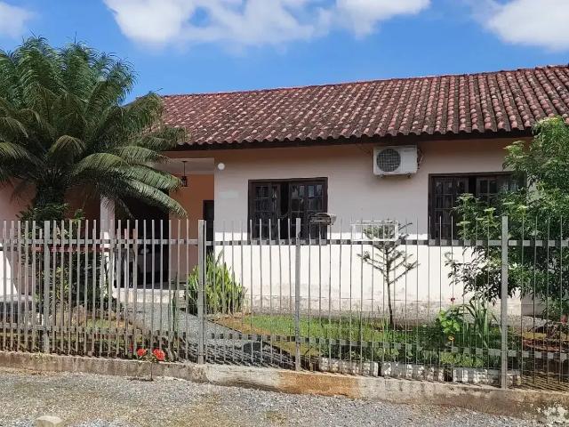 Casa / Sobrado para Venda em Joinville/SC Pirabeiraba 2 Quartos
