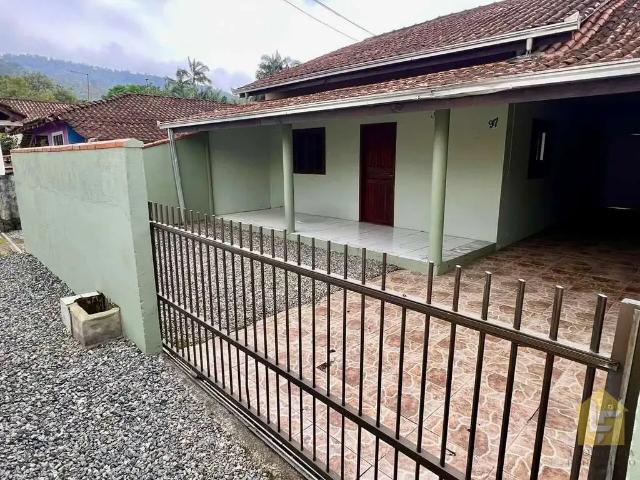 Casa / Sobrado para Venda em Joinville/SC Rio Bonito Pirabeiraba 3 Quartos