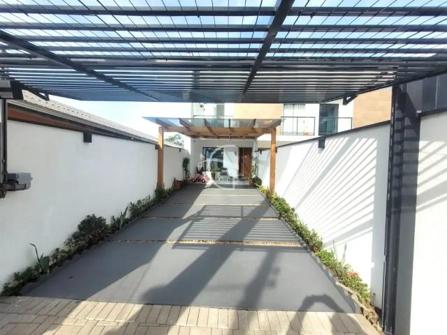 Casa / Sobrado para Venda em Joinville/SC São Marcos 3 Quartos