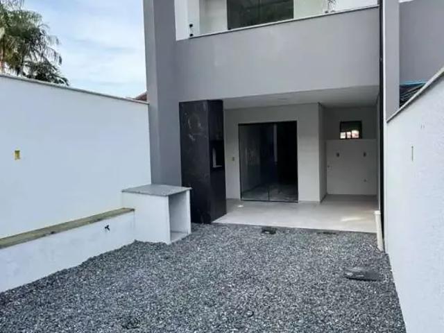 Casa / Sobrado para Venda em Joinville/SC São Marcos 3 Quartos