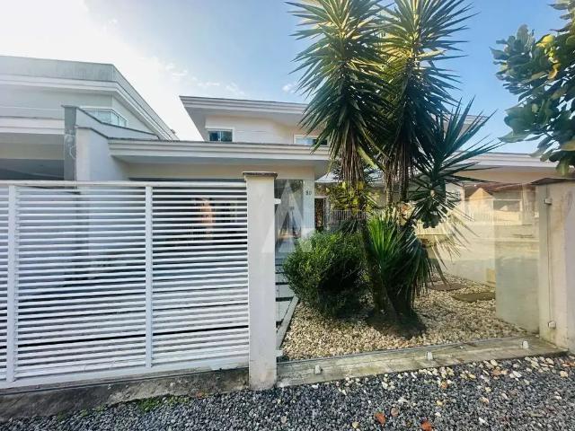 Casa / Sobrado para Venda em Joinville/SC São Marcos 3 Quartos