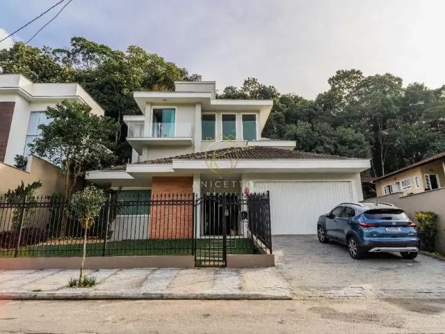 Casa / Sobrado para Venda em Joinville/SC São Marcos 4 Quartos