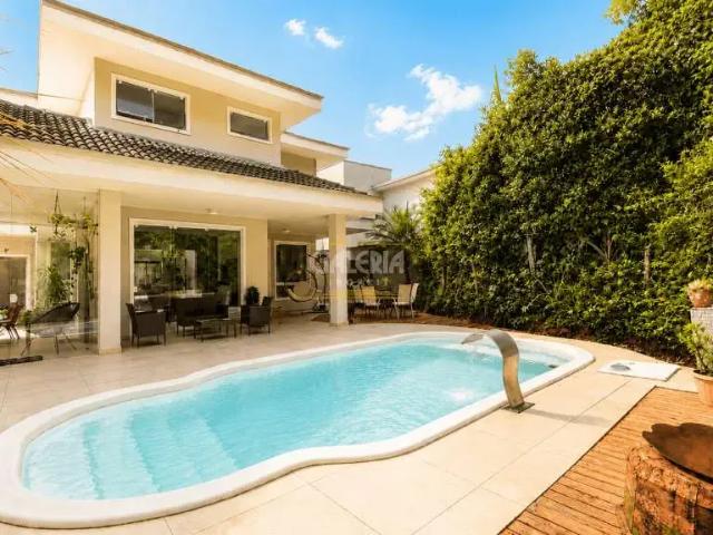 Casa / Sobrado para Venda em Joinville/SC São Marcos 4 Quartos