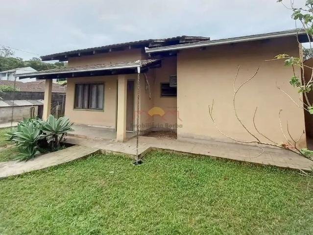 Casa / Sobrado para Venda em Joinville/SC São Marcos 4 Quartos