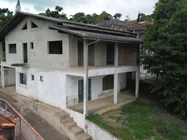 Casa / Sobrado para Venda em Joinville/SC Santa Catarina