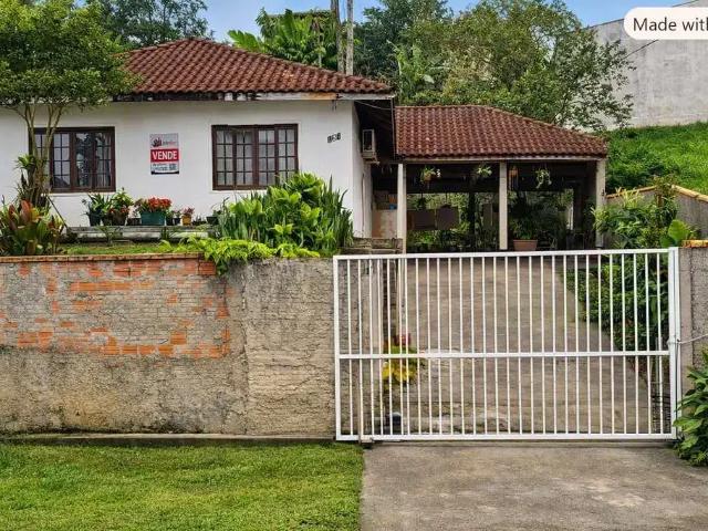 Casa / Sobrado para Venda em Joinville/SC Santa Catarina 3 Quartos