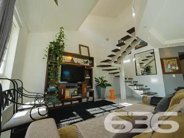 Casa / Sobrado para Venda em Joinville/SC Santo Antônio 3 Quartos