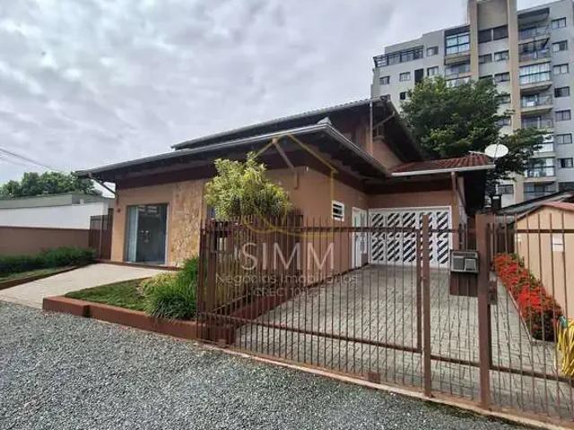 Casa / Sobrado para Venda em Joinville/SC Santo Antônio 4 Quartos