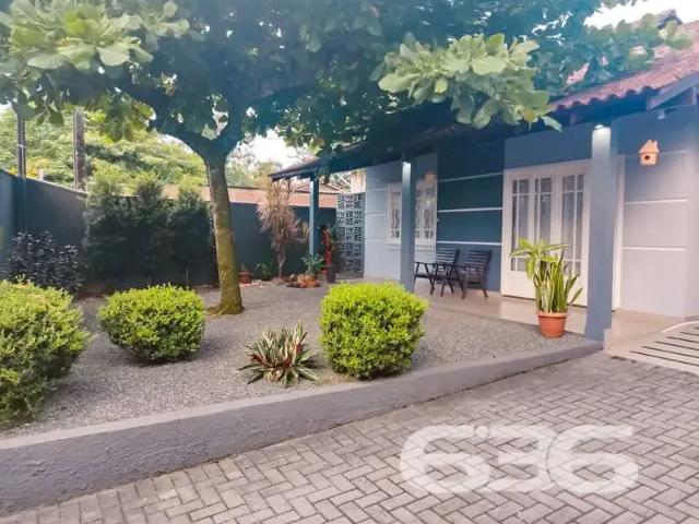 Casa / Sobrado para Venda em Joinville/SC Santo Antônio 4 Quartos
