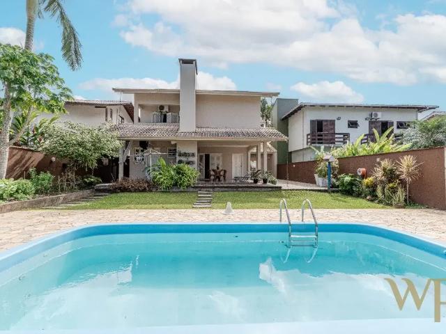 Casa / Sobrado para Venda em Joinville/SC Santo Antônio 5 Quartos