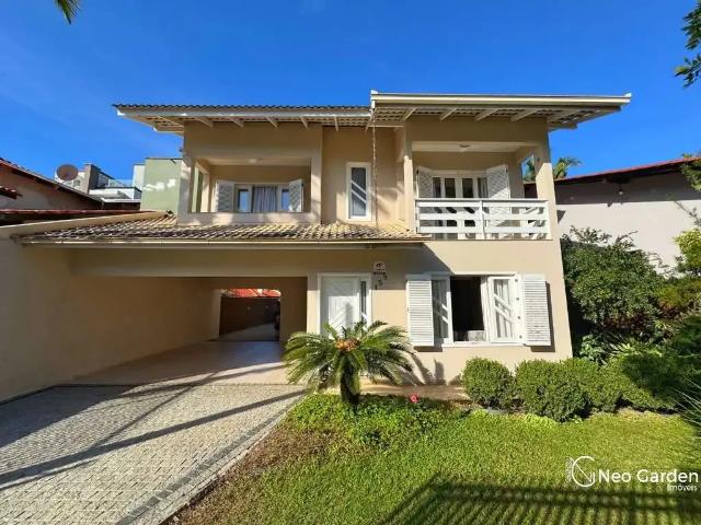 Casa / Sobrado para Venda em Joinville/SC Santo Antônio 5 Quartos